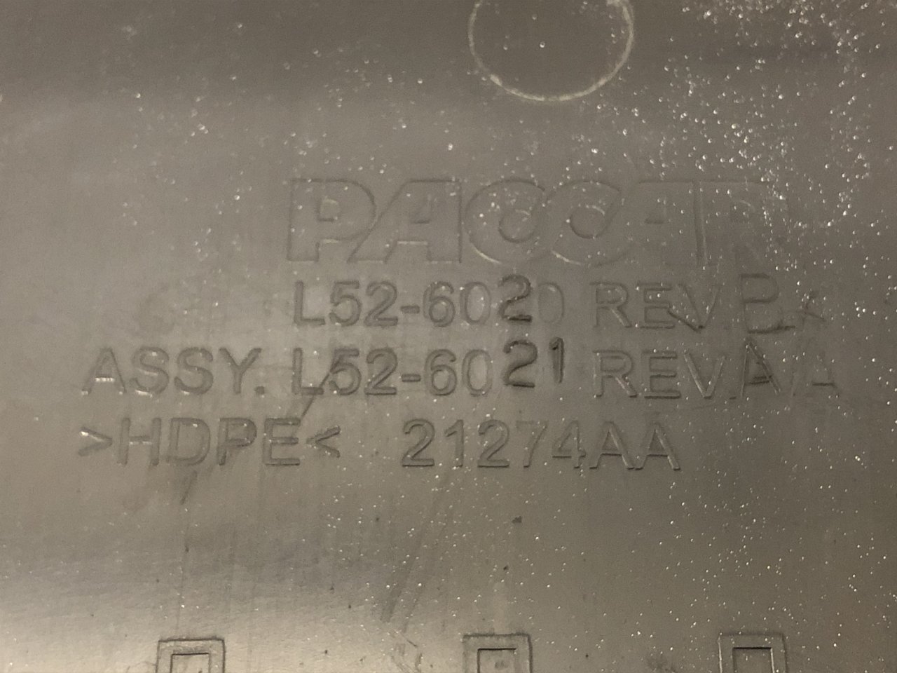 L52-6020 | Peterbilt 579 Inner Fender for Sale