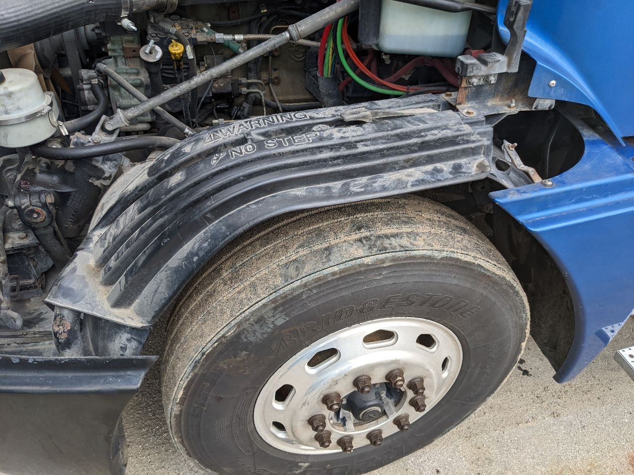 22-59170-000 | Freightliner C112 CENTURY Inner Fender for Sale