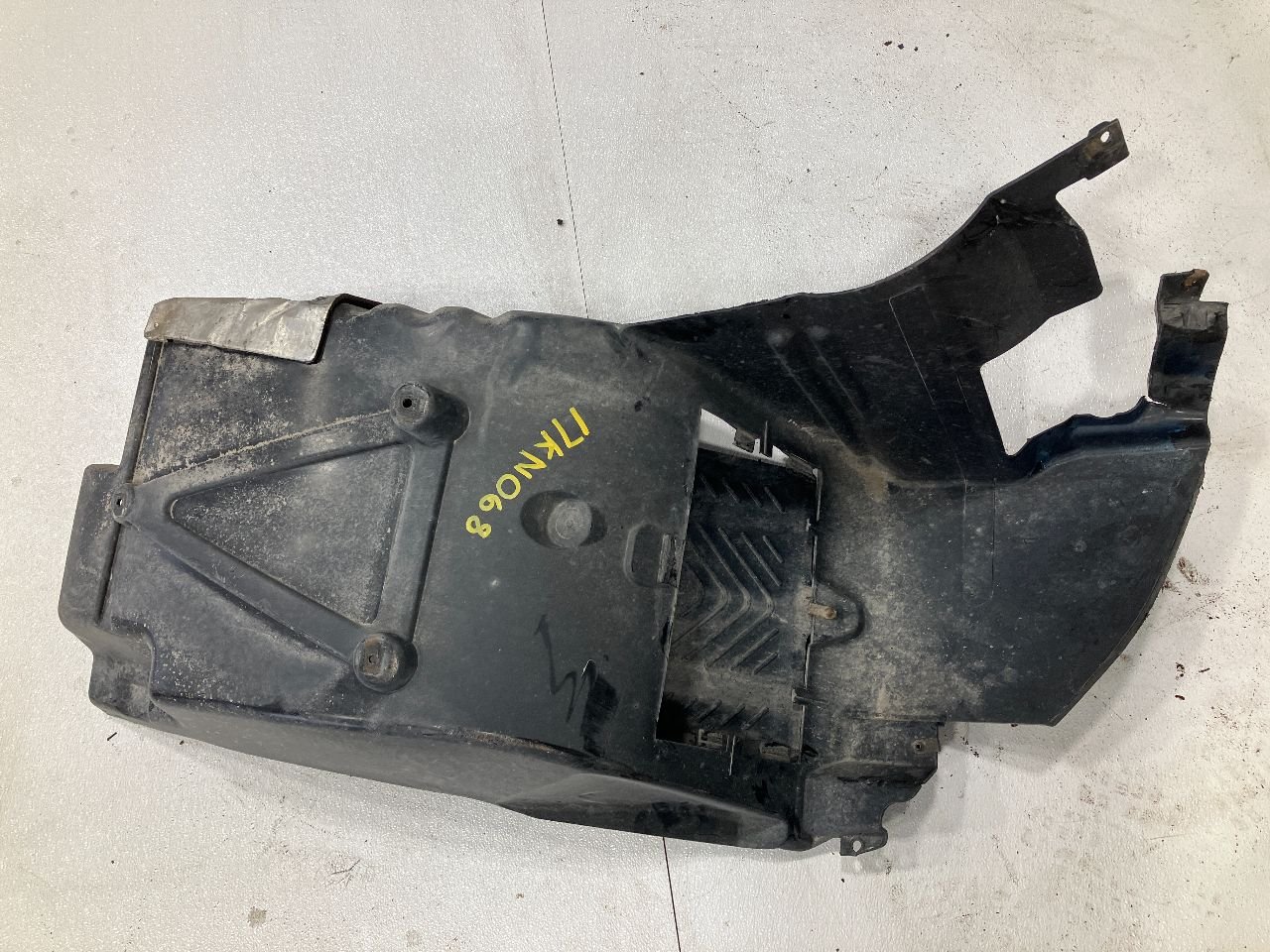 L52-6028 | Kenworth T680 Inner Fender for Sale