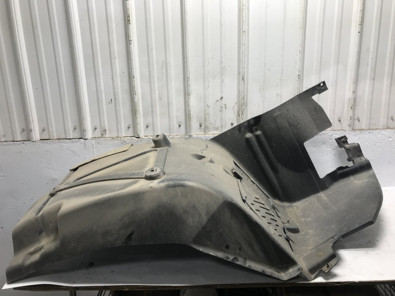 L52-3030 | Kenworth T680 Inner Fender for Sale