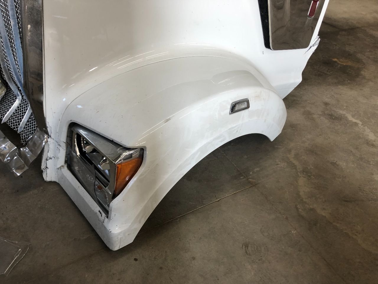 Kenworth W990 Fender for Sale