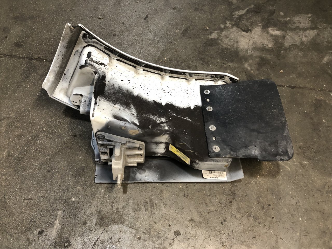 N79-6025-100 | Kenworth W990 Fender for Sale