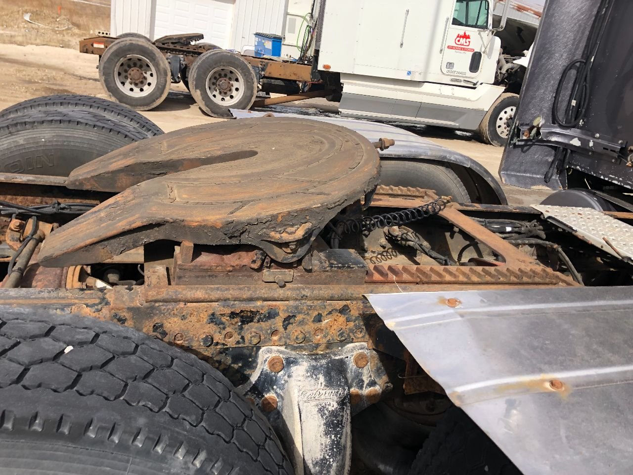 FW33-7885XL80 | Holland FW35 Fifth Wheel for Sale