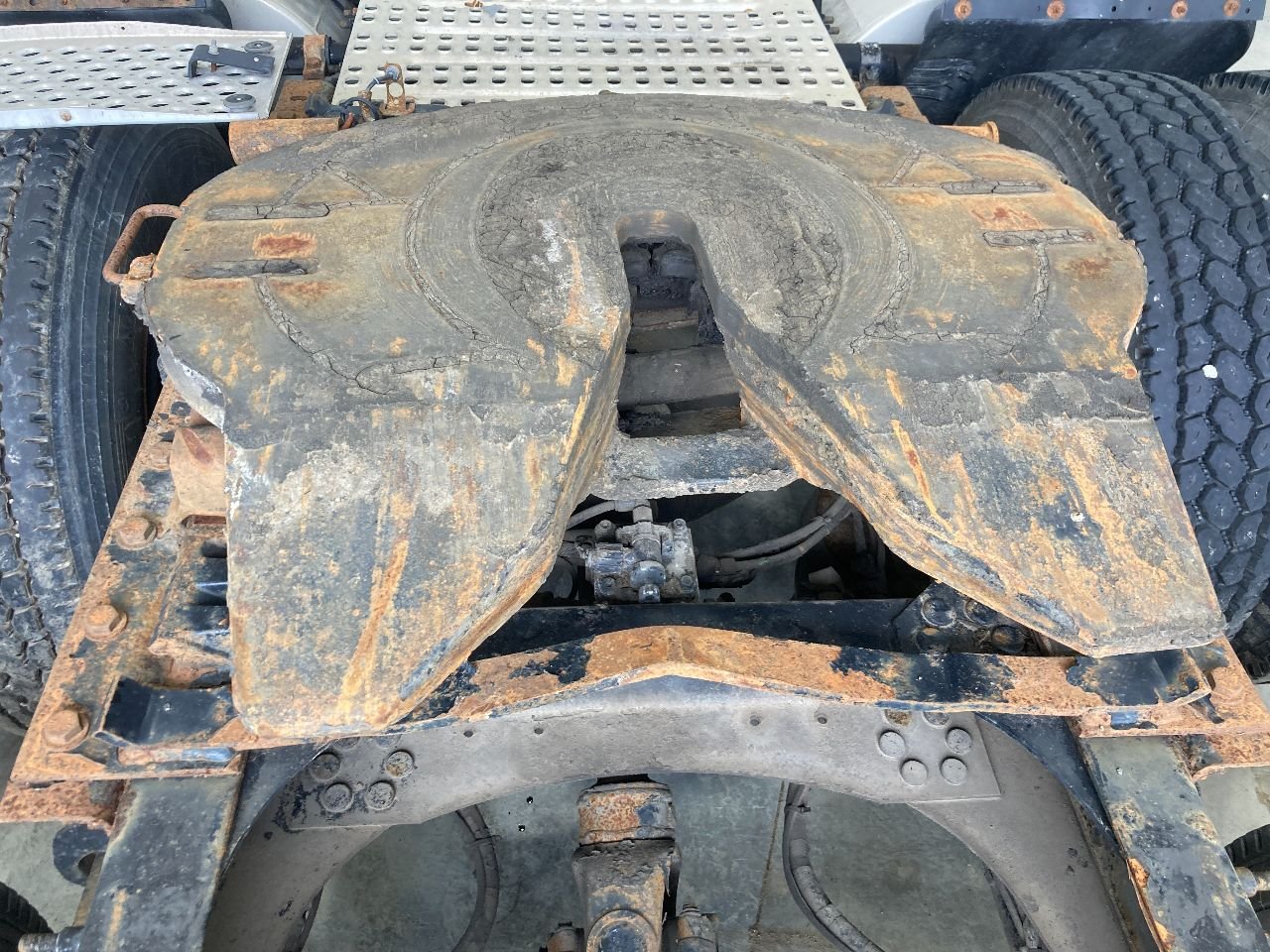 FW35F924XL00 | Holland FW2570 Fifth Wheel for Sale