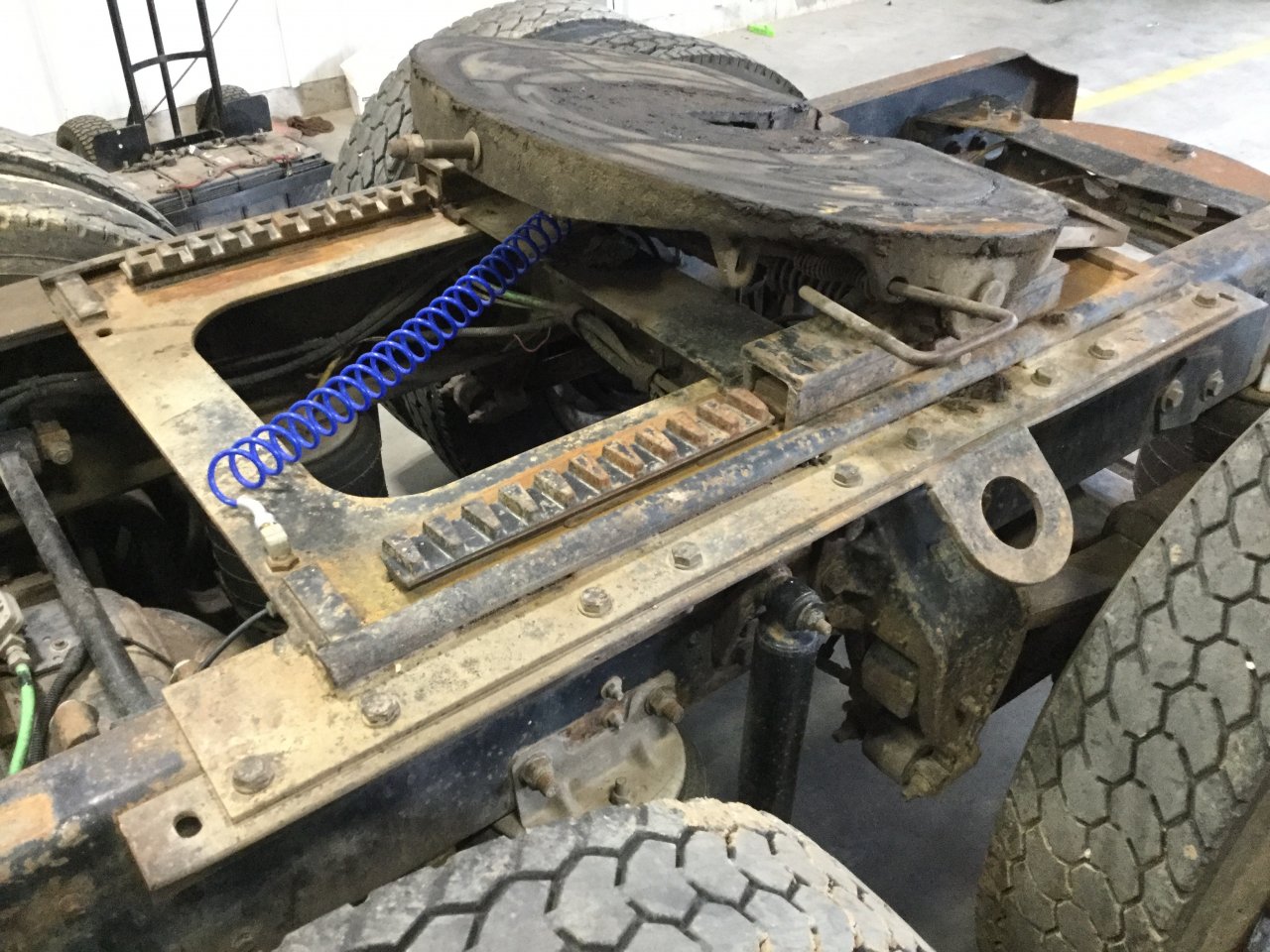 FW2535-7002T3L | Holland FW35 Fifth Wheel for Sale