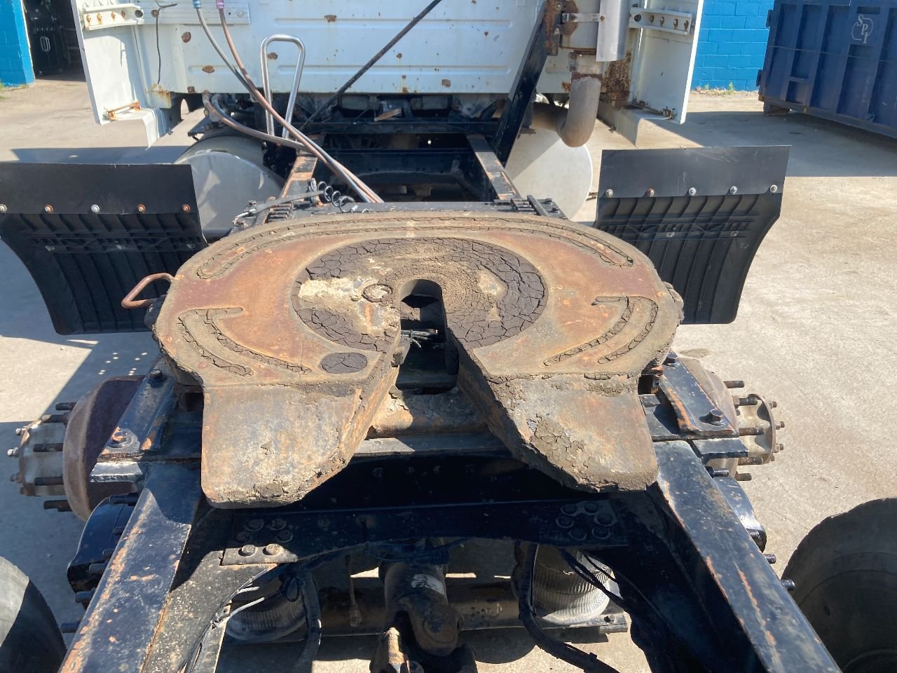 SL5AWB 7750 24 D28S 3 | Holland FW8 Fifth Wheel for Sale