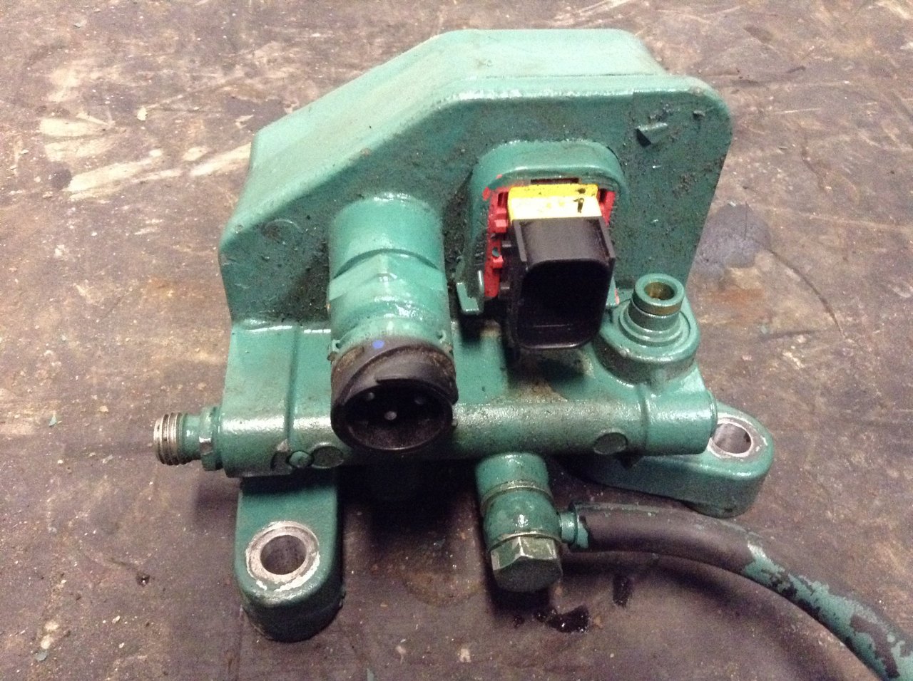 21534115 | Volvo D13 Fuel Doser Pump for Sale