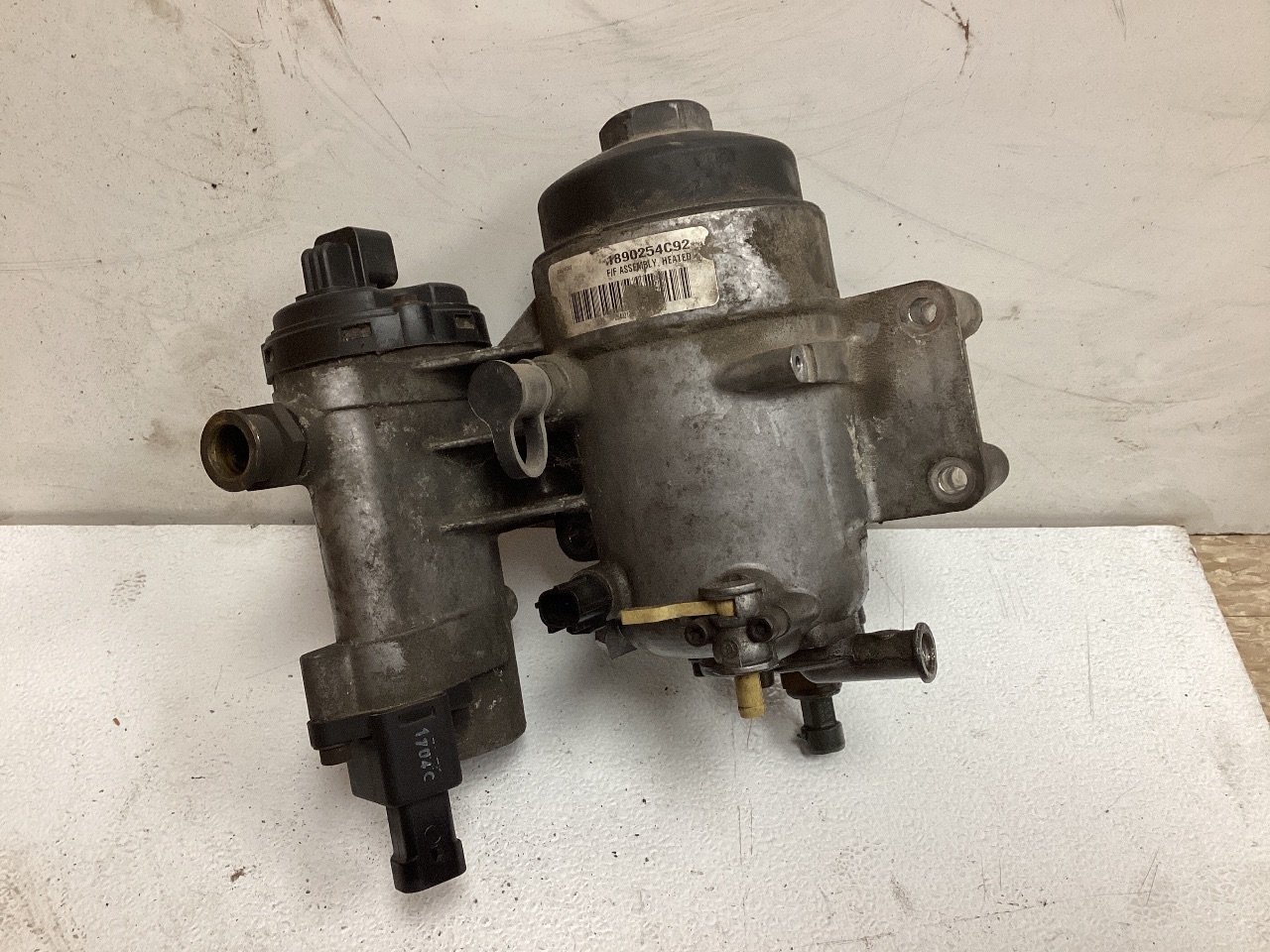 International MAXXFORCE DT Engine Fuel Filter Base for Sale