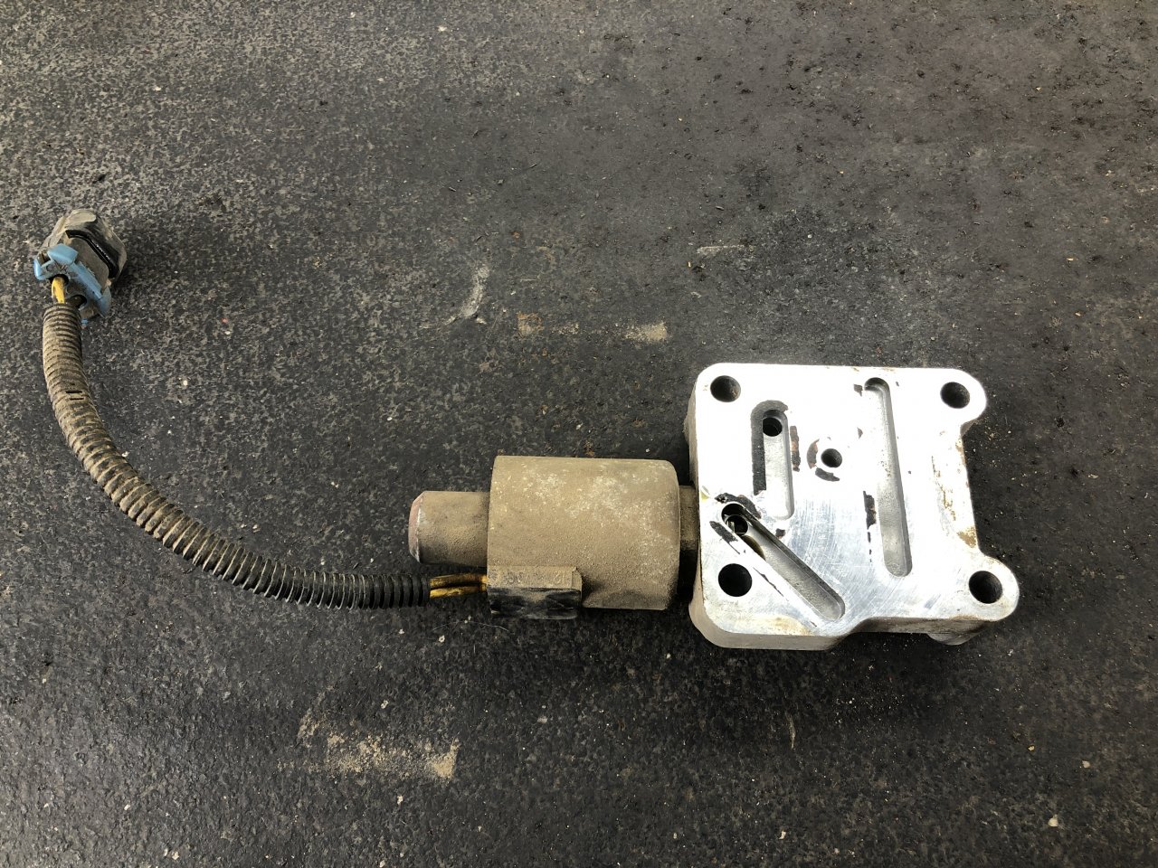 805GC319 | Mack E7 Engine Fuel Injection Component for Sale