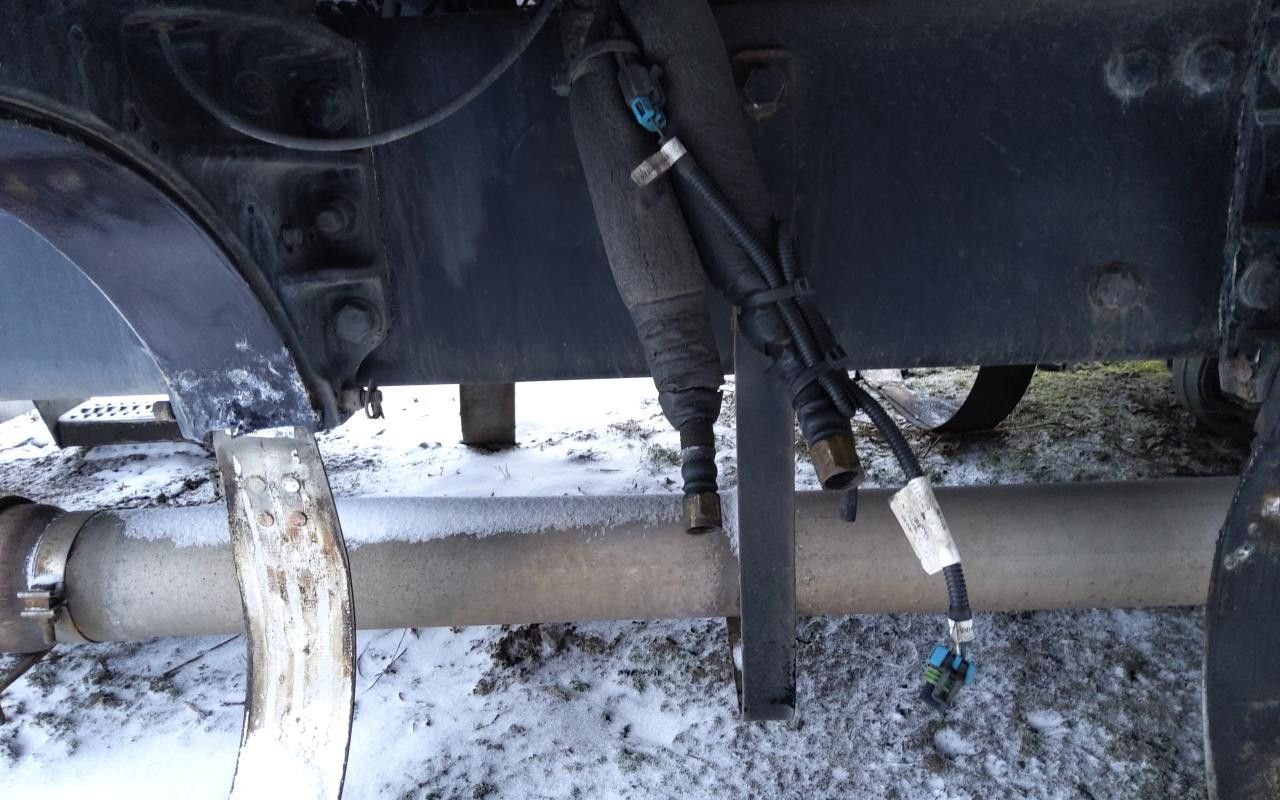 Paccar MX13 Engine Fuel Injector Line for Sale