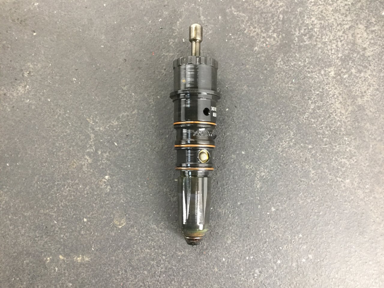 3018575 | Cummins SMALL CAM Engine Fuel Injector for Sale