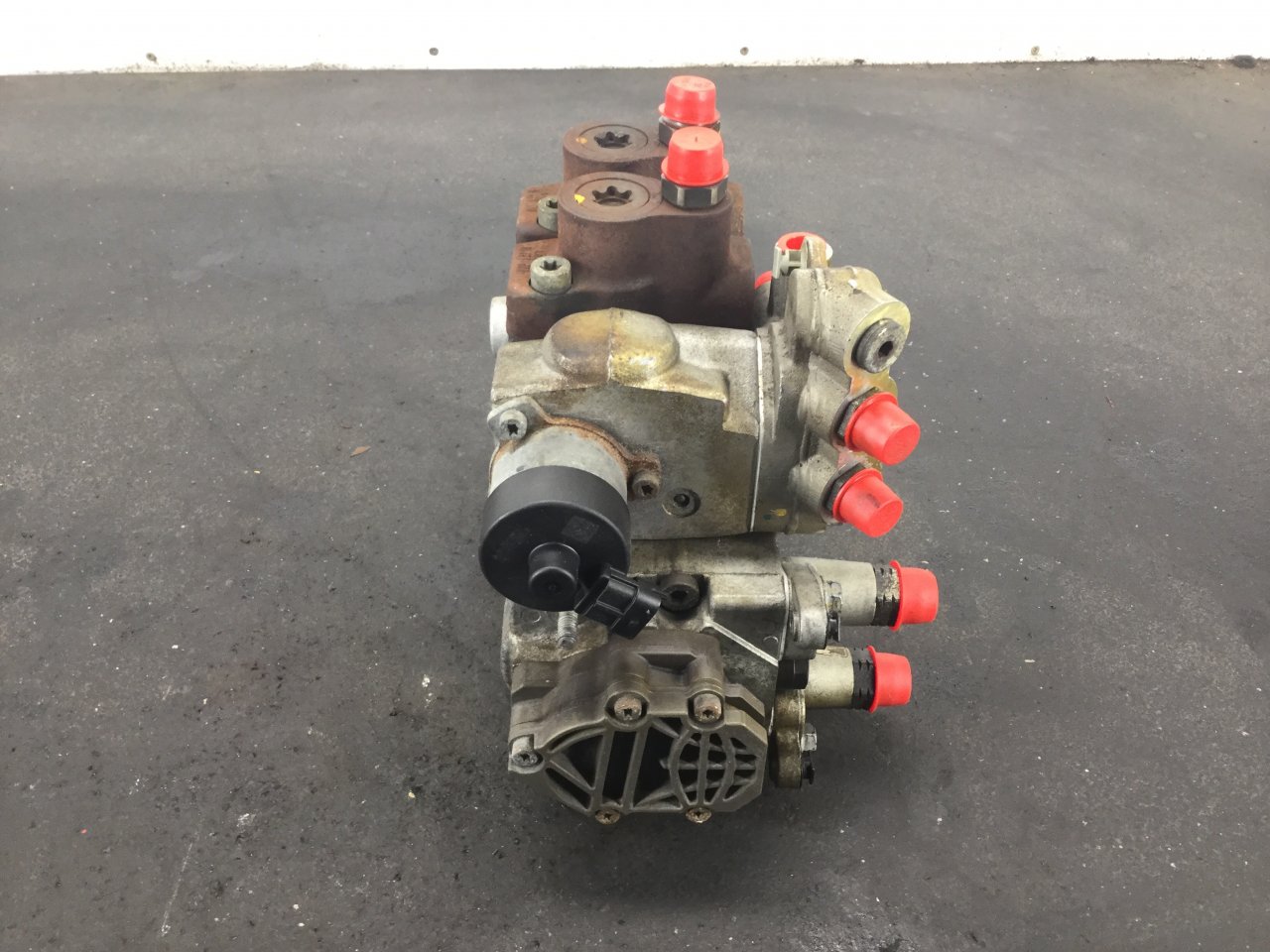 A4700900750 | Detroit DD13 Engine Fuel Pump for Sale