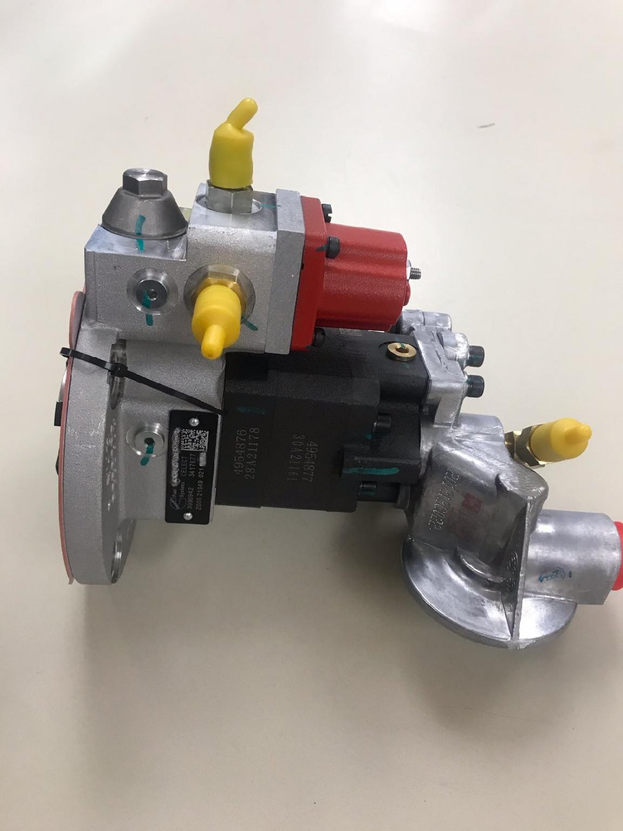 3090942 | Cummins N14 CELECT+ Engine Fuel Pump for Sale