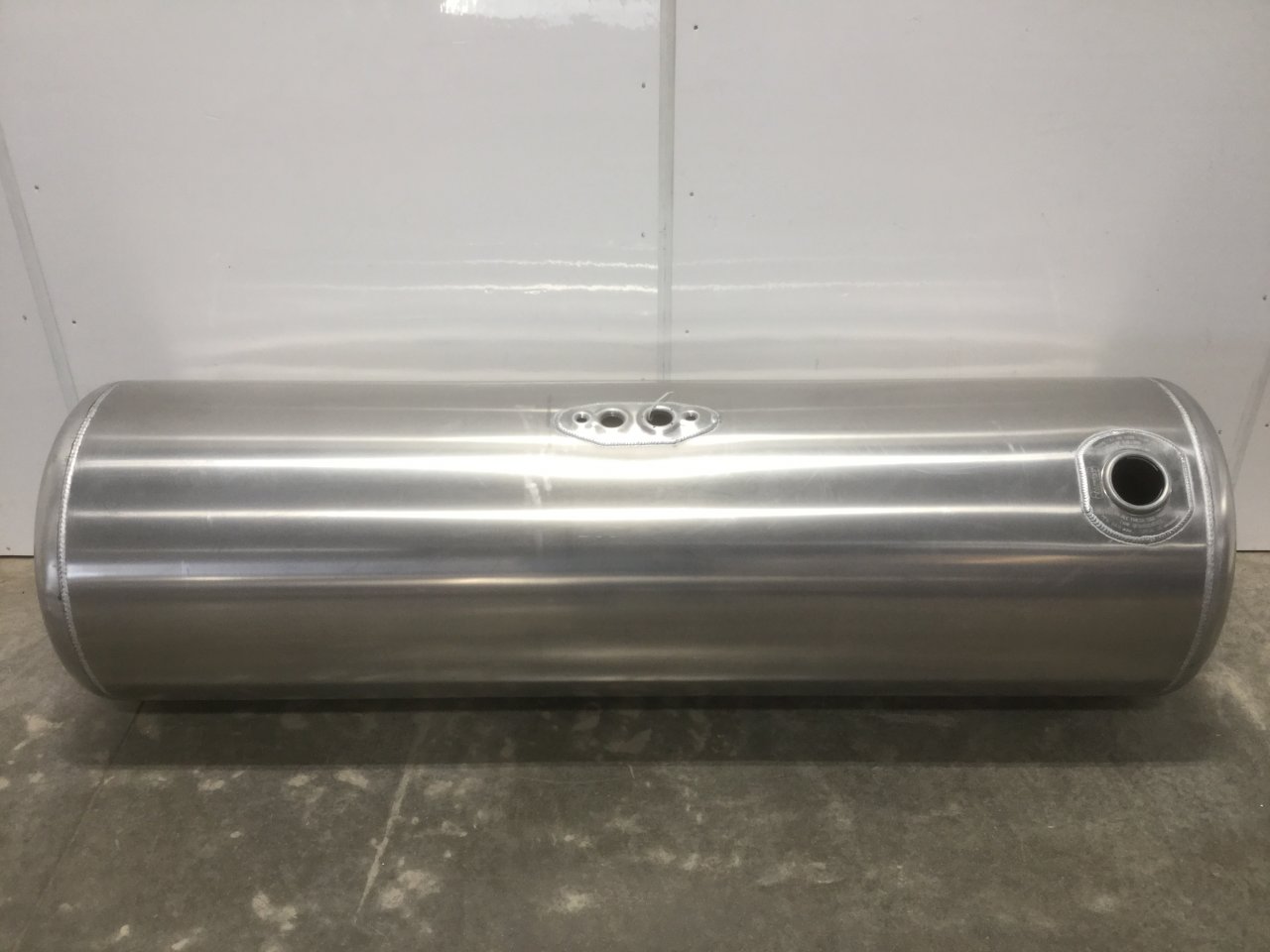 01-060013510 | Peterbilt 330 Fuel Tank for Sale