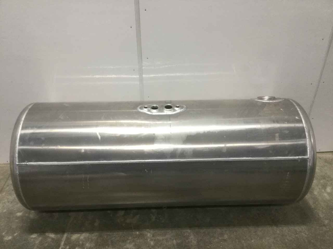 Peterbilt 372 COE AERO Fuel Tank for Sale