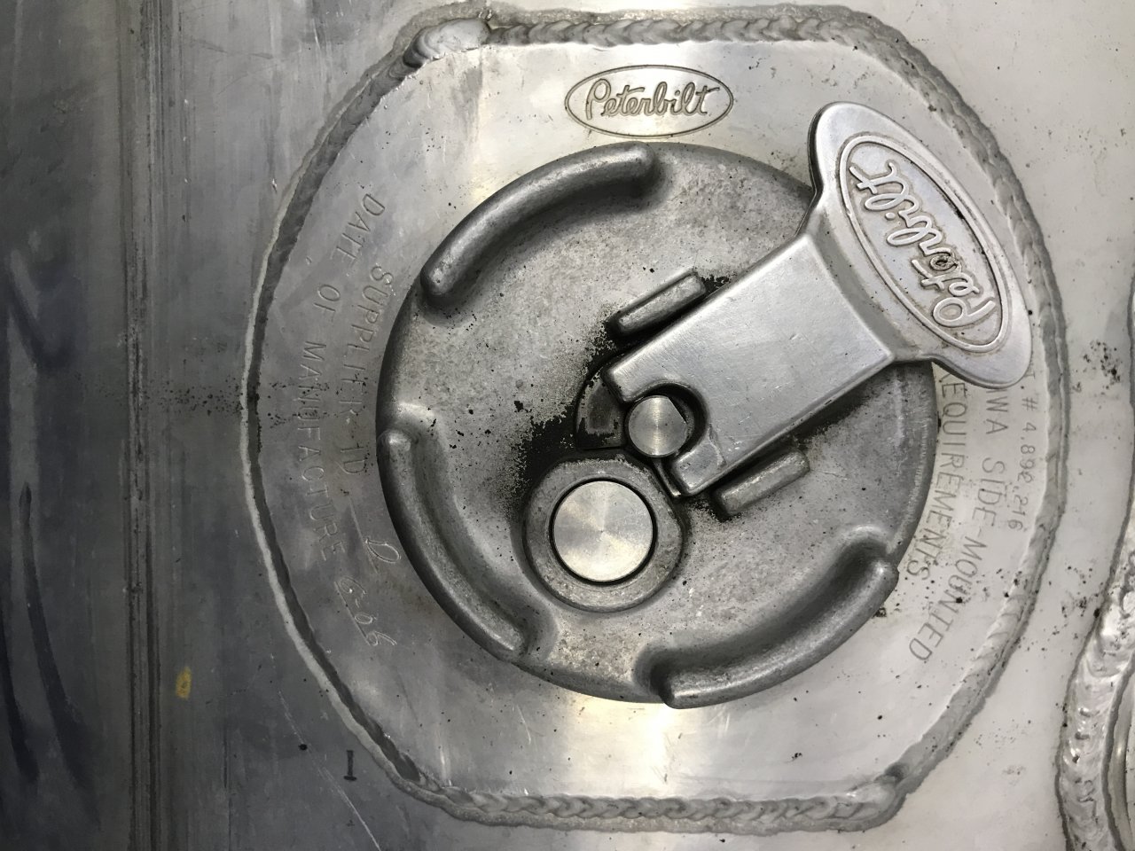 Peterbilt 379 Fuel Tank for Sale