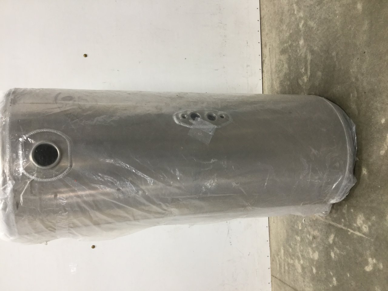 Peterbilt 386 Fuel Tank for Sale