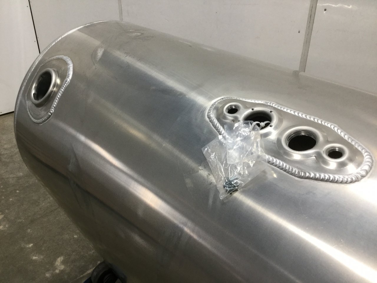 Peterbilt 386 Fuel Tank for Sale