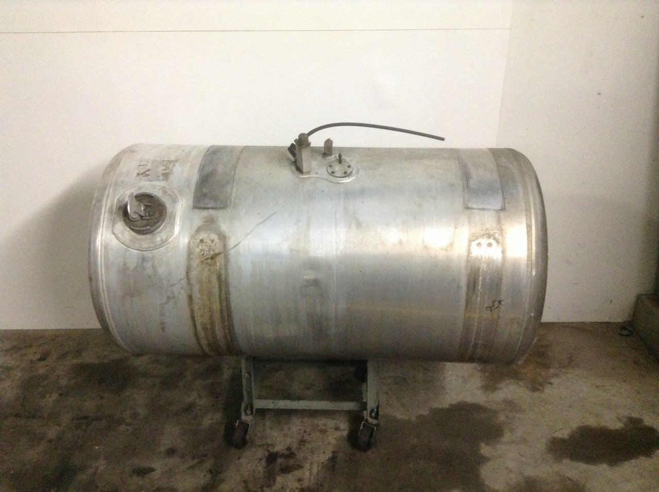 1104821052T011U | Peterbilt 587 Fuel Tank for Sale