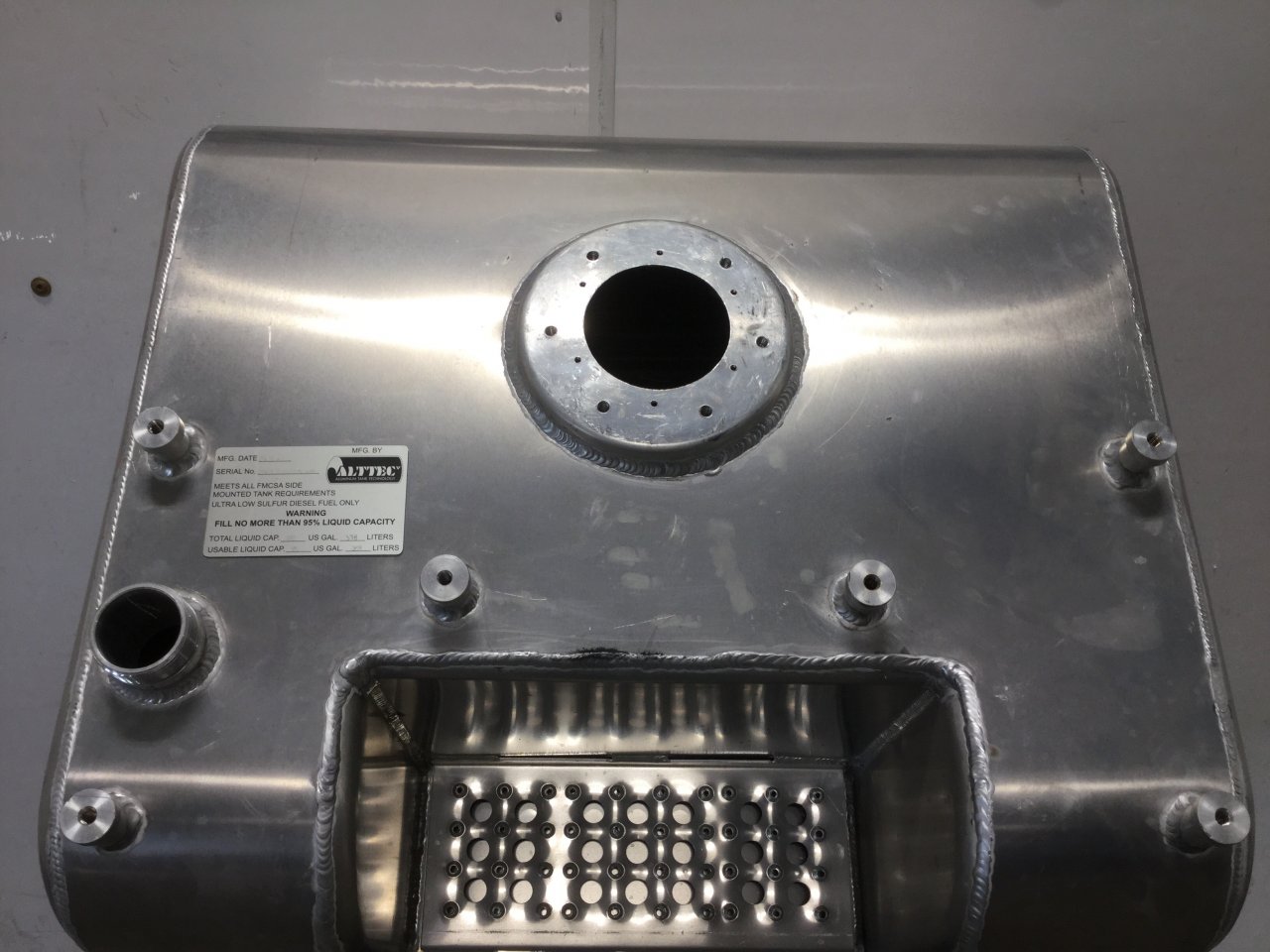 12-06005002 | GMC C6500 Fuel Tank for Sale