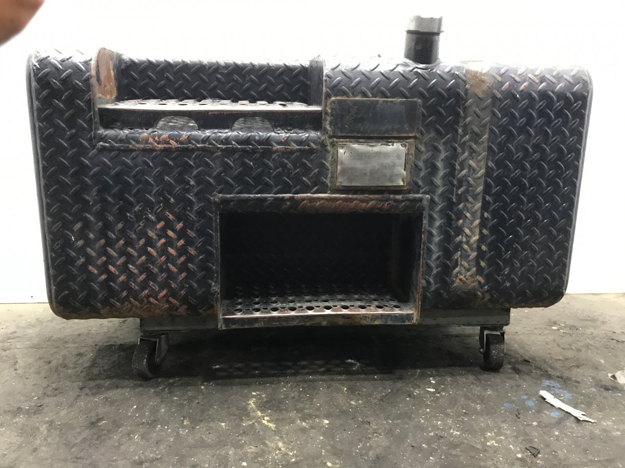 Mack DM800 Fuel Tank for Sale