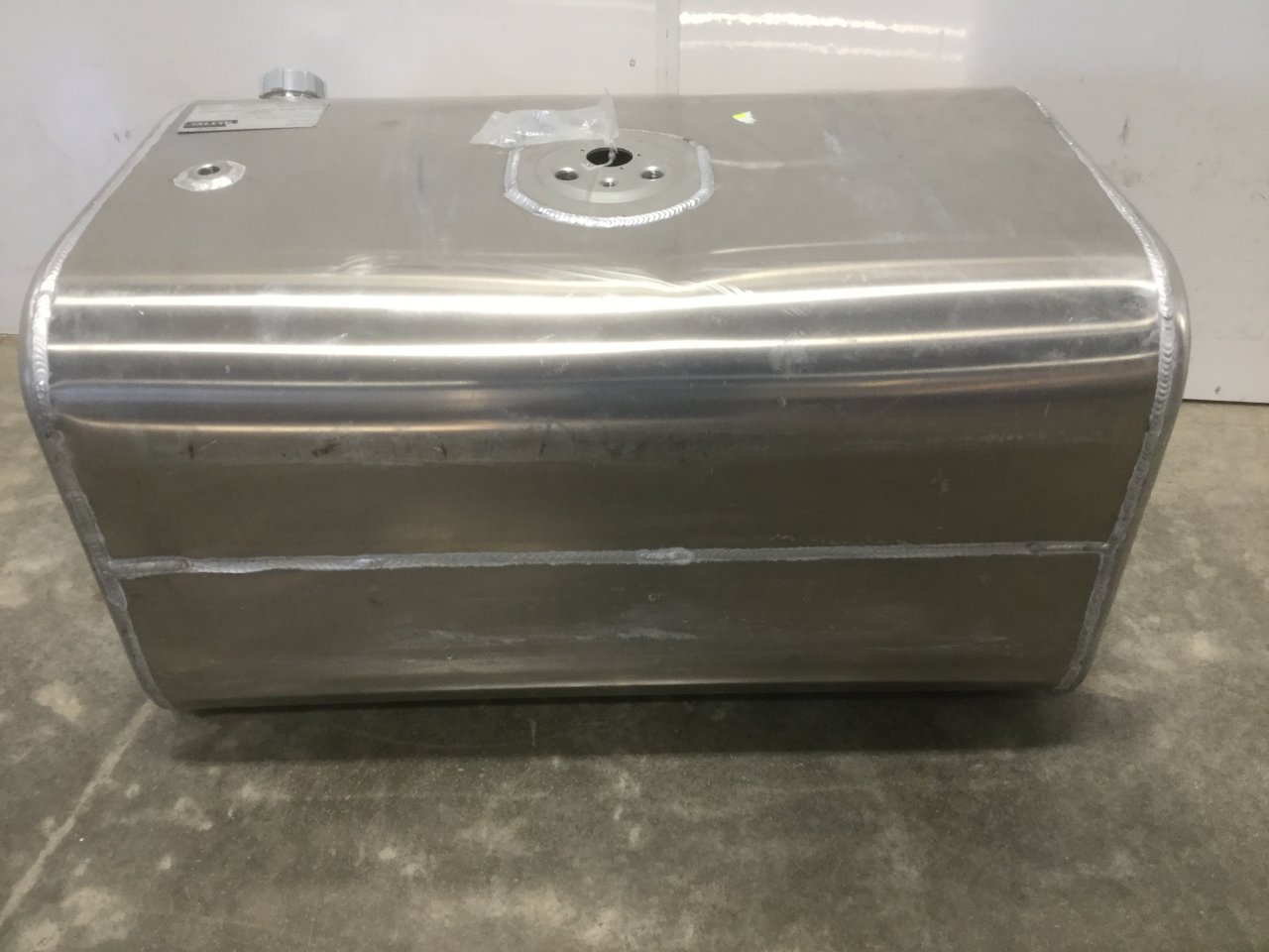 29-06006302 | Ford F650 Fuel Tank for Sale