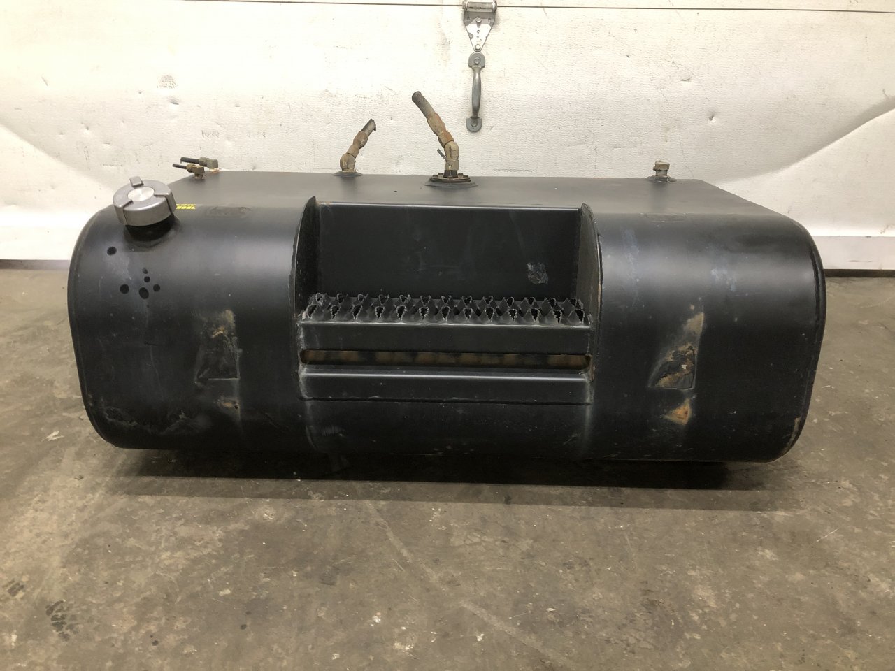 FD-L14/25RFS38 | Ford F650 Fuel Tank for Sale