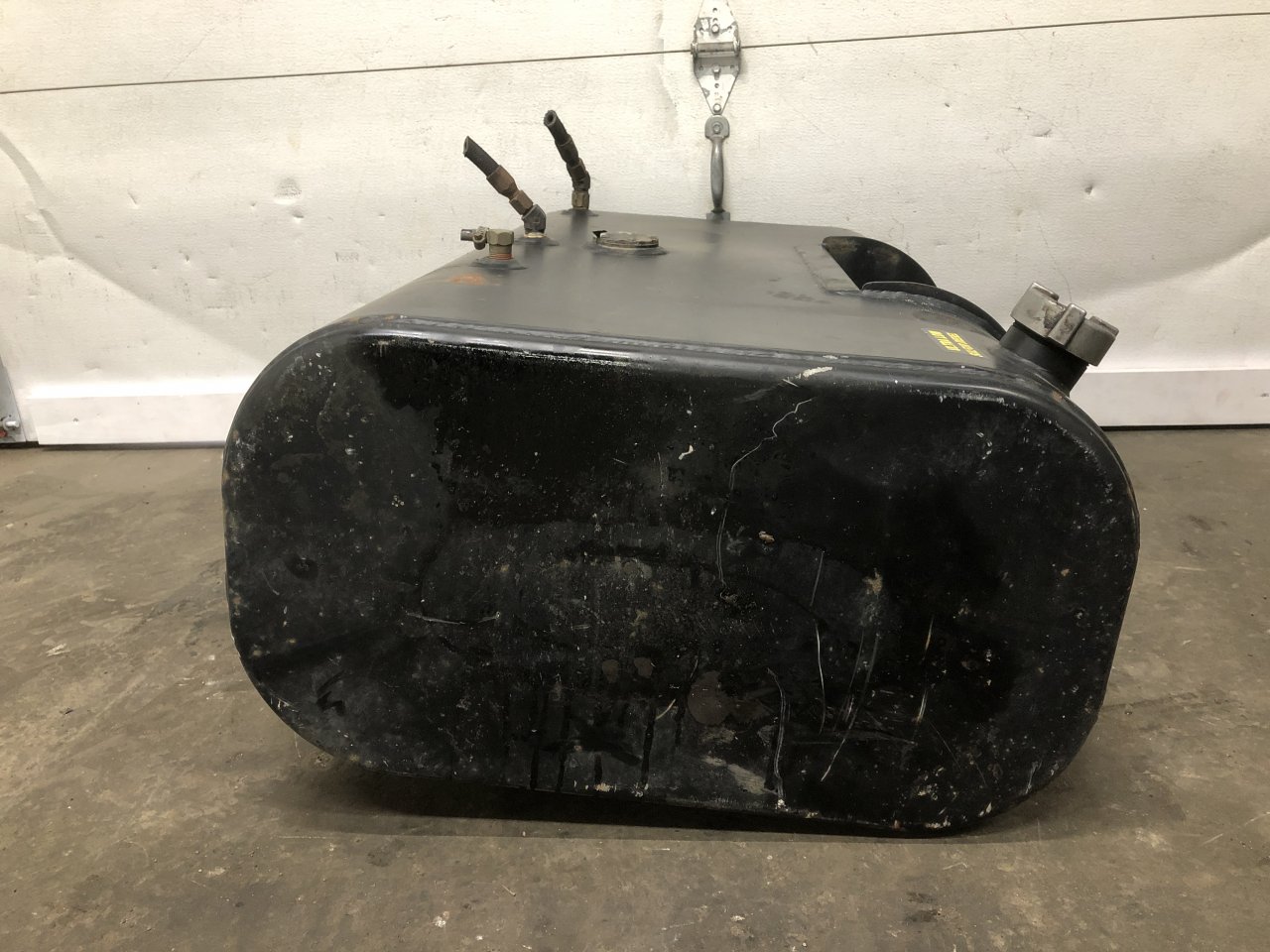 FD-L14-25RFS38 | Ford F650 Fuel Tank for Sale