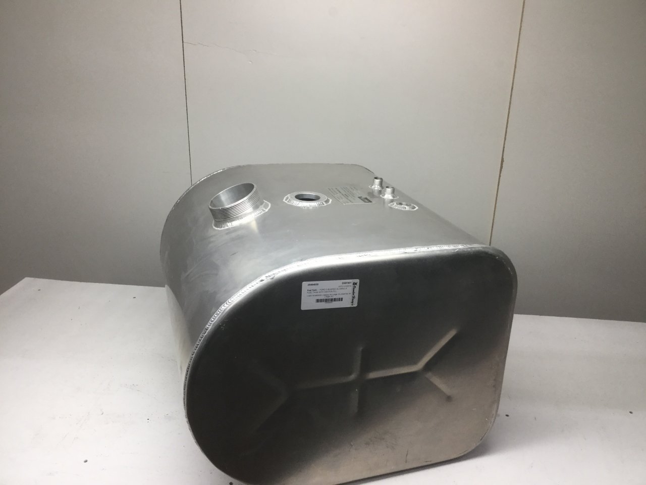 05-06005001 | Ford F750 Fuel Tank for Sale