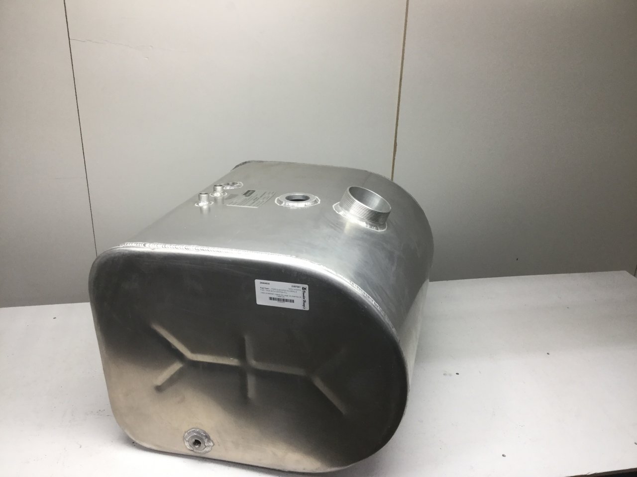 05-06005001 | Ford F750 Fuel Tank for Sale