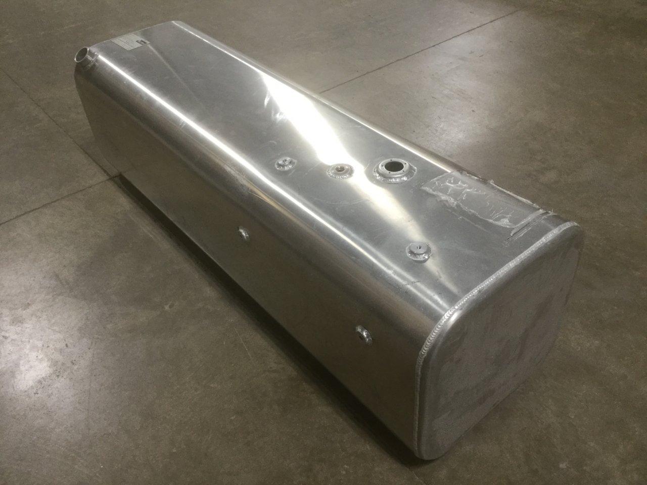 0306009002 | Freightliner FL70 Fuel Tank for Sale