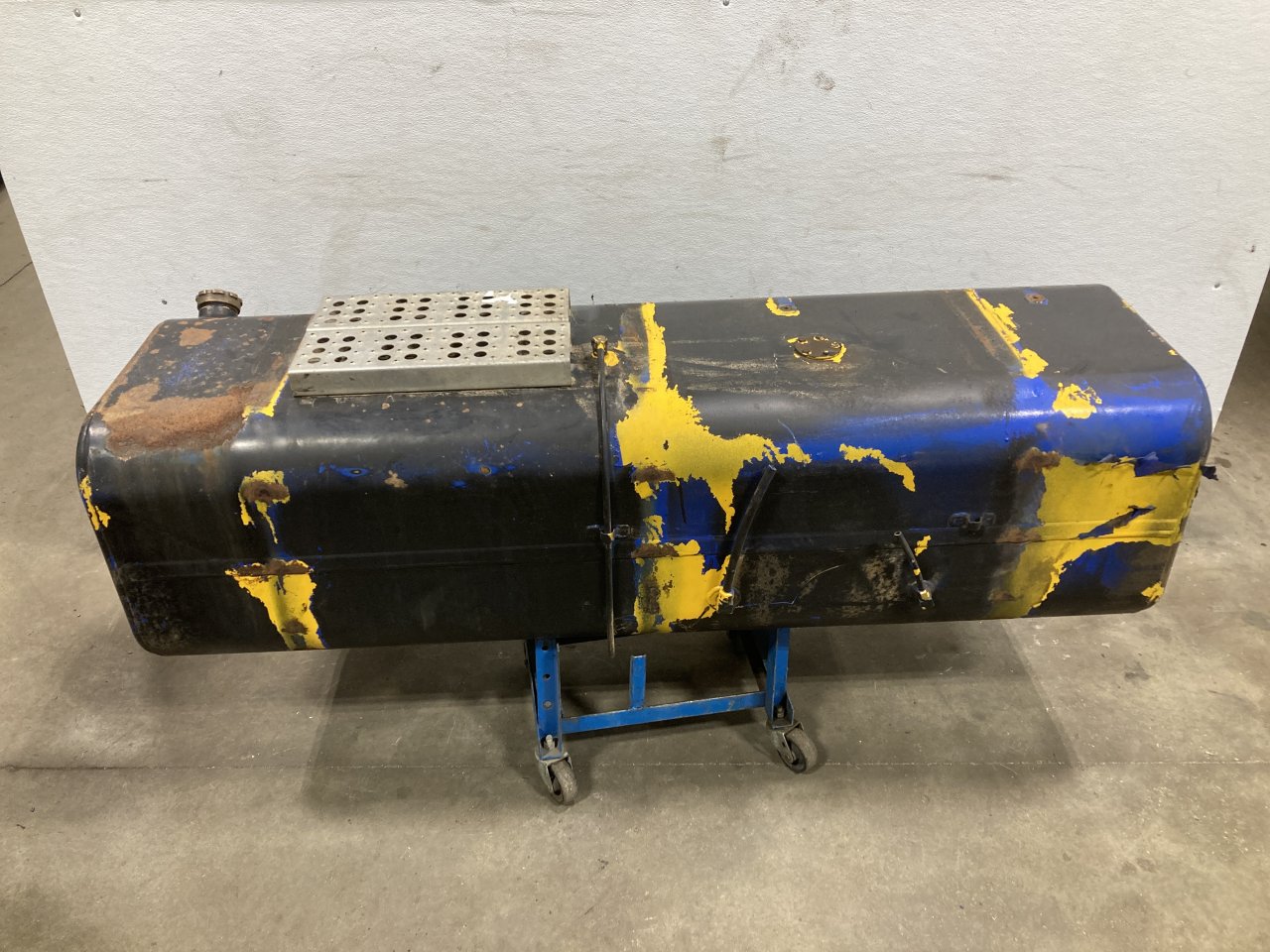 Freightliner FL70 Fuel Tank for Sale