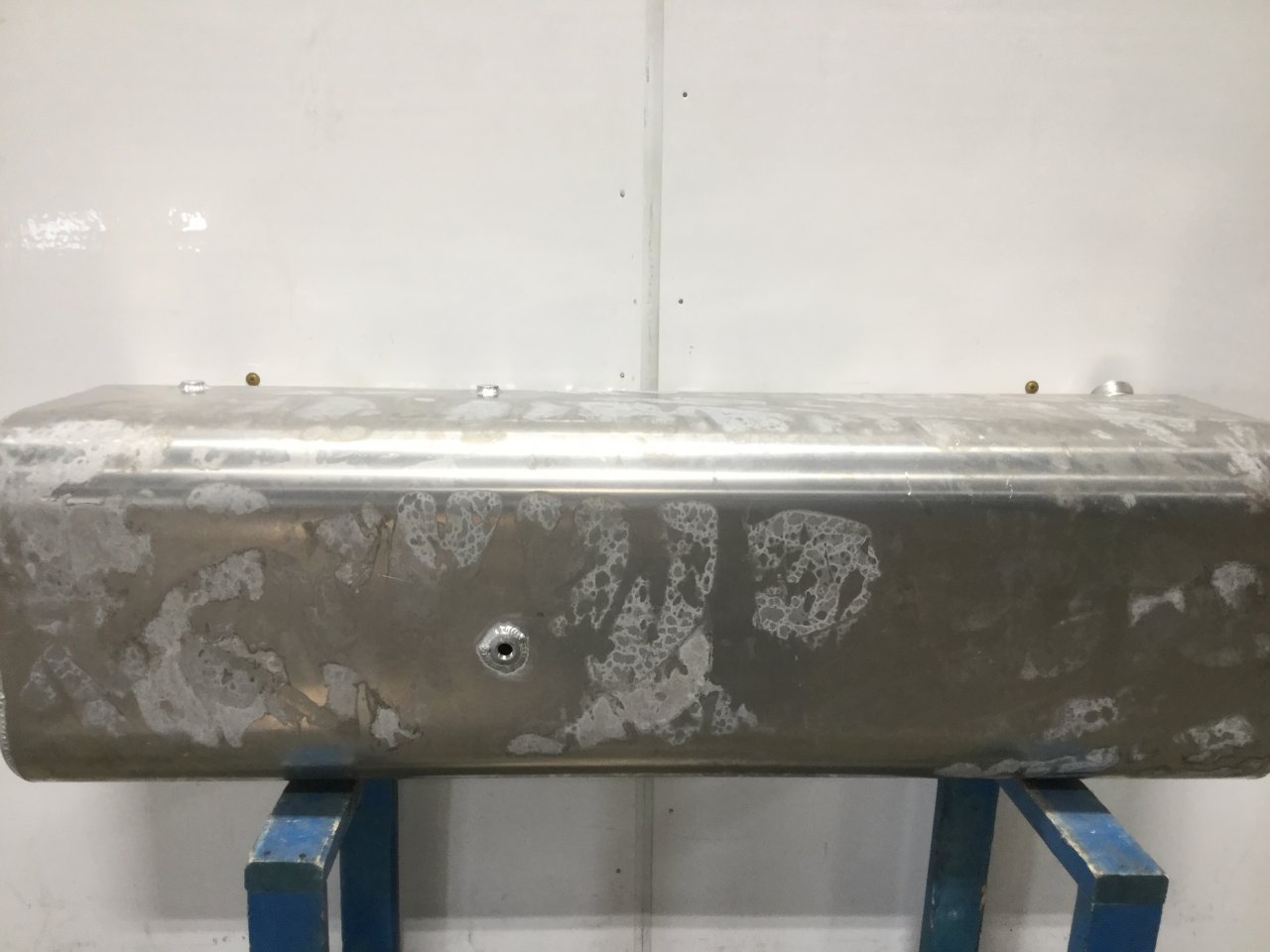 03-06009001 | Freightliner FL80 Fuel Tank for Sale