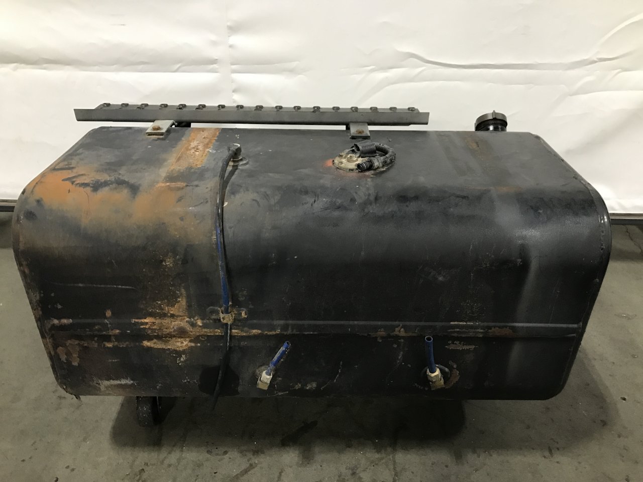 Freightliner FL80 Fuel Tank for Sale