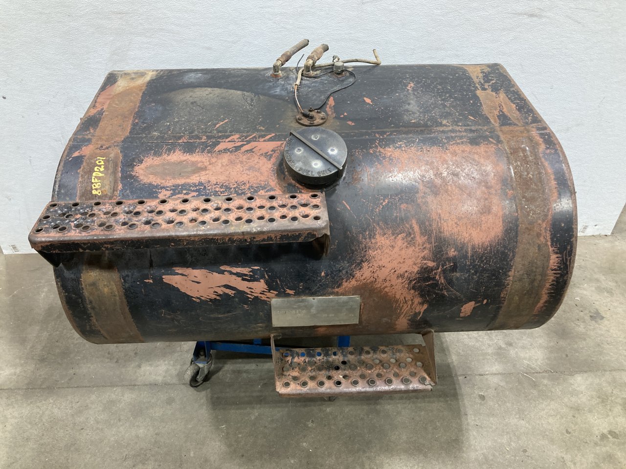 Ford LT8000 Fuel Tank for Sale