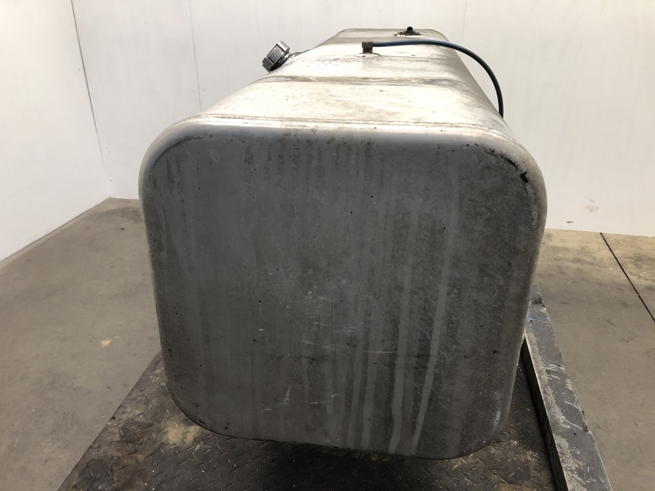 A03-35654-400 | Freightliner M2 106 Fuel Tank for Sale