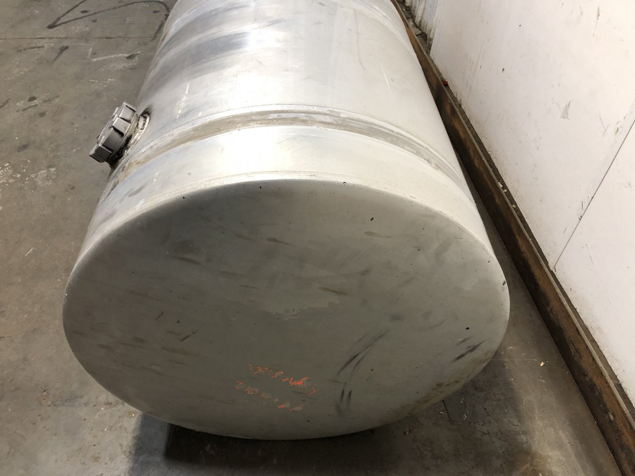 International RH Fuel Tank for Sale