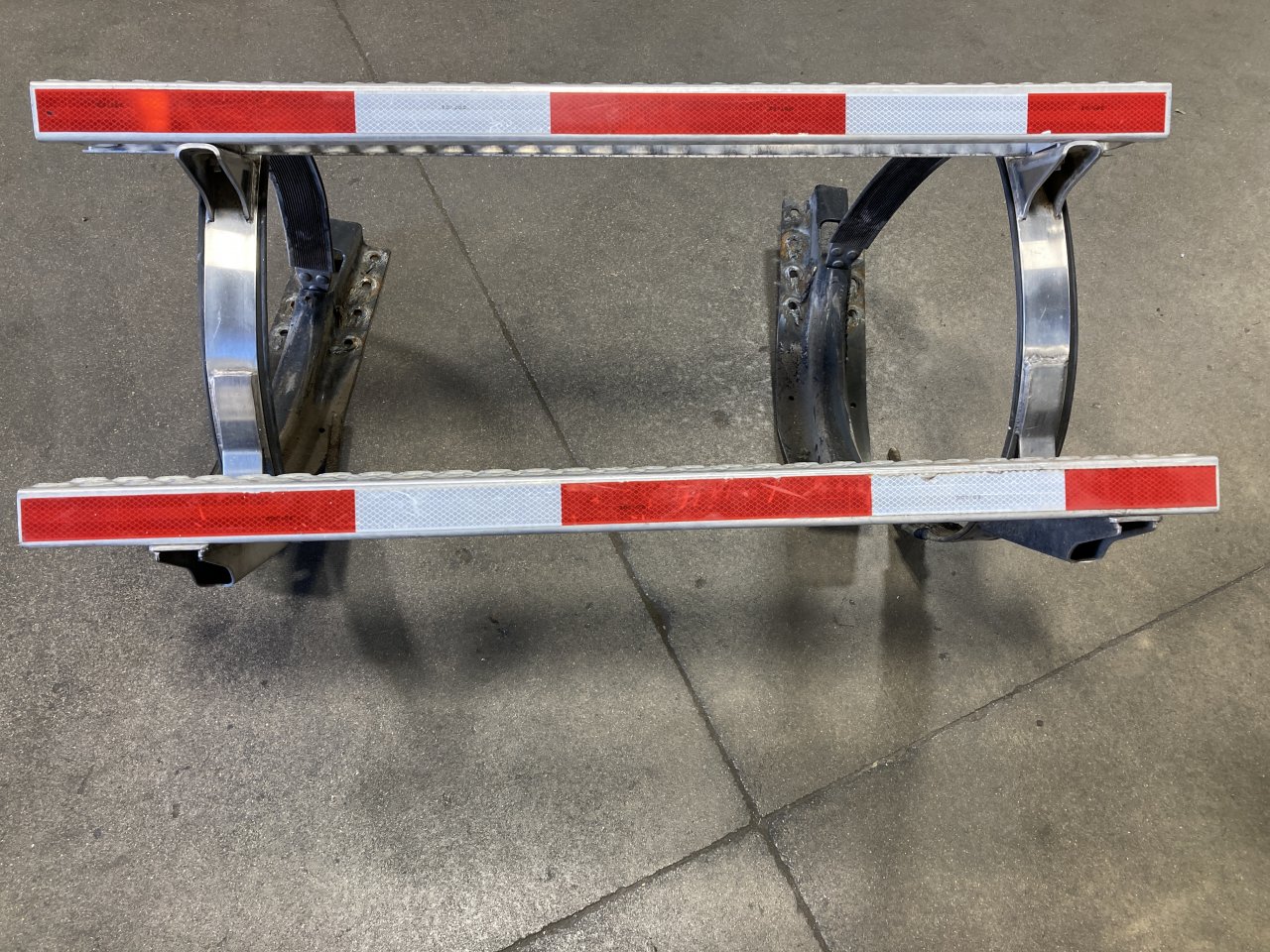 Mack GU713 Fuel Tank Strap for Sale