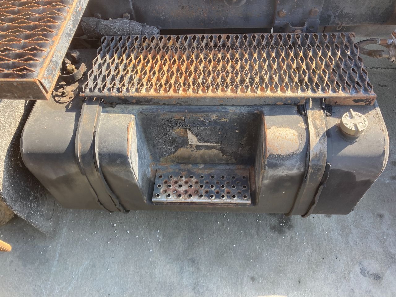 Sisu MAGNUM Fuel Tank Strap for Sale