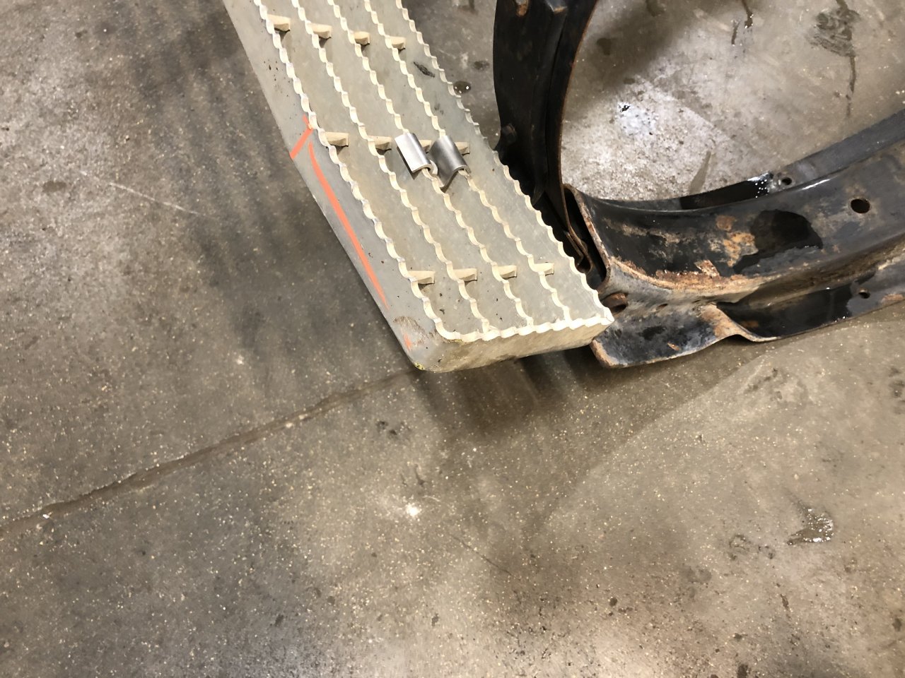 Volvo WCS Fuel Tank Strap for Sale