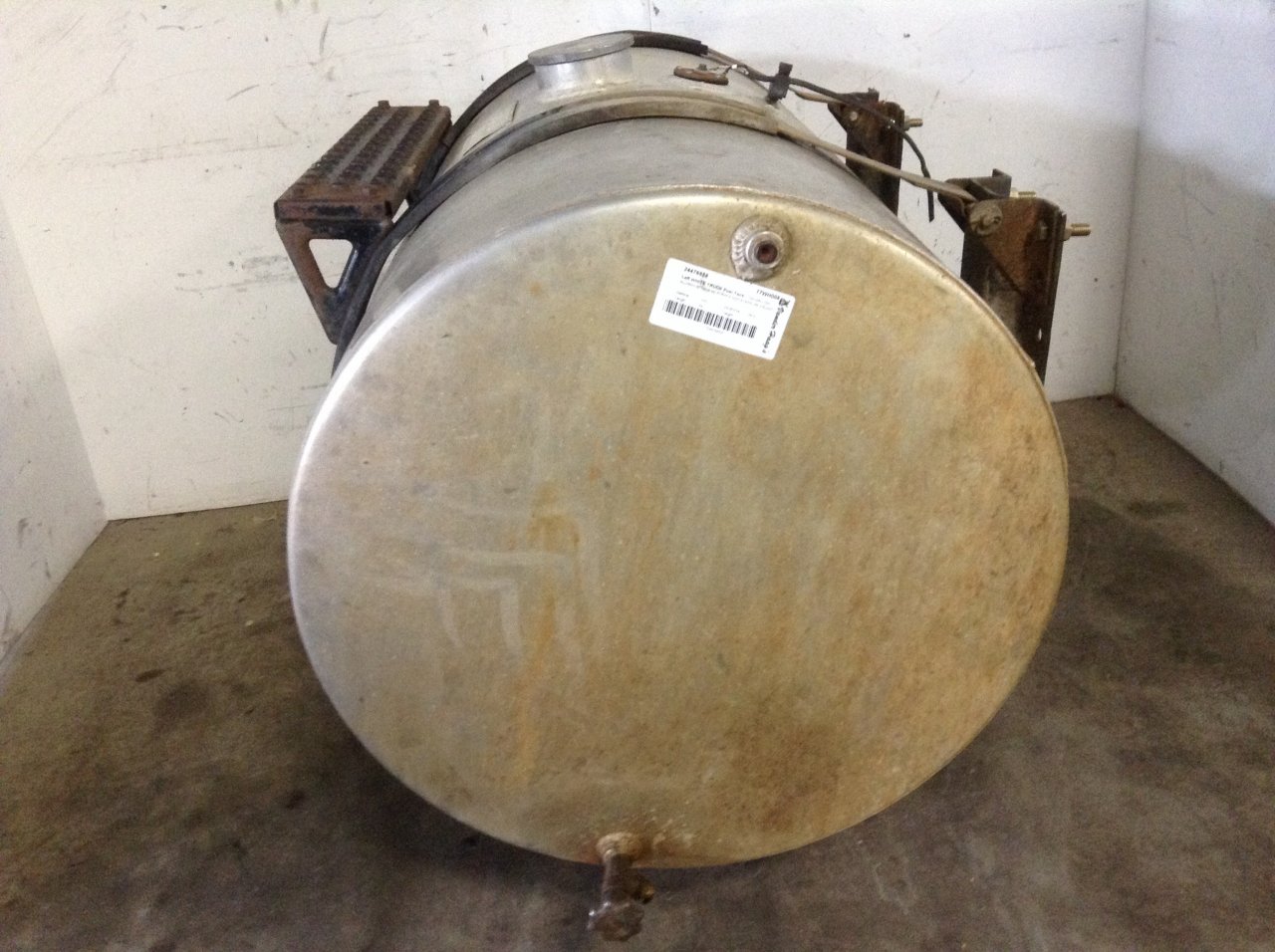 430010059 | White TRUCK Fuel Tank for Sale