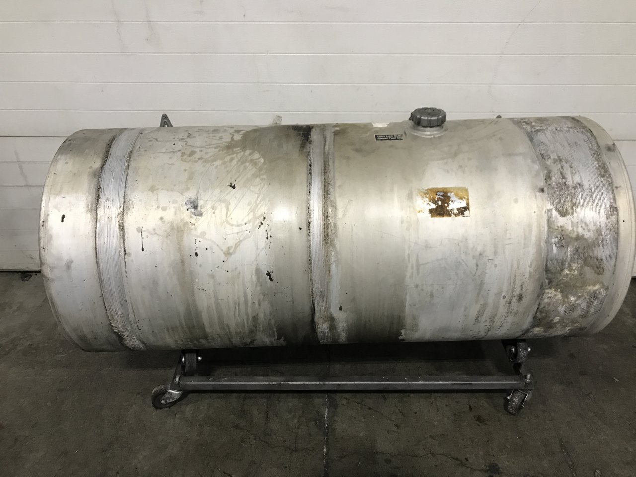 21160119 | Volvo WCM Fuel Tank for Sale