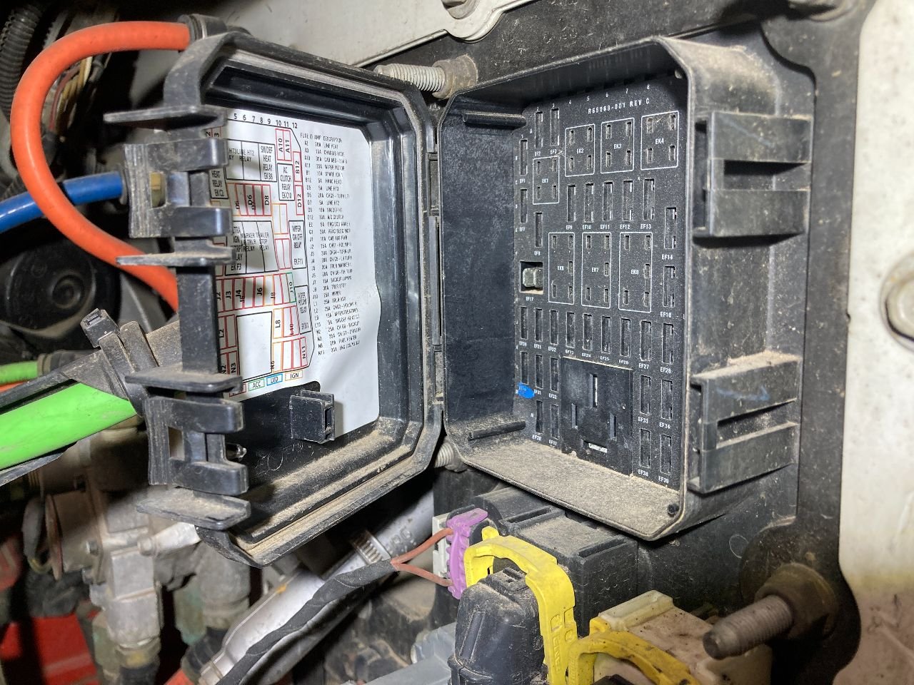 Peterbilt 567 Fuse Box for Sale