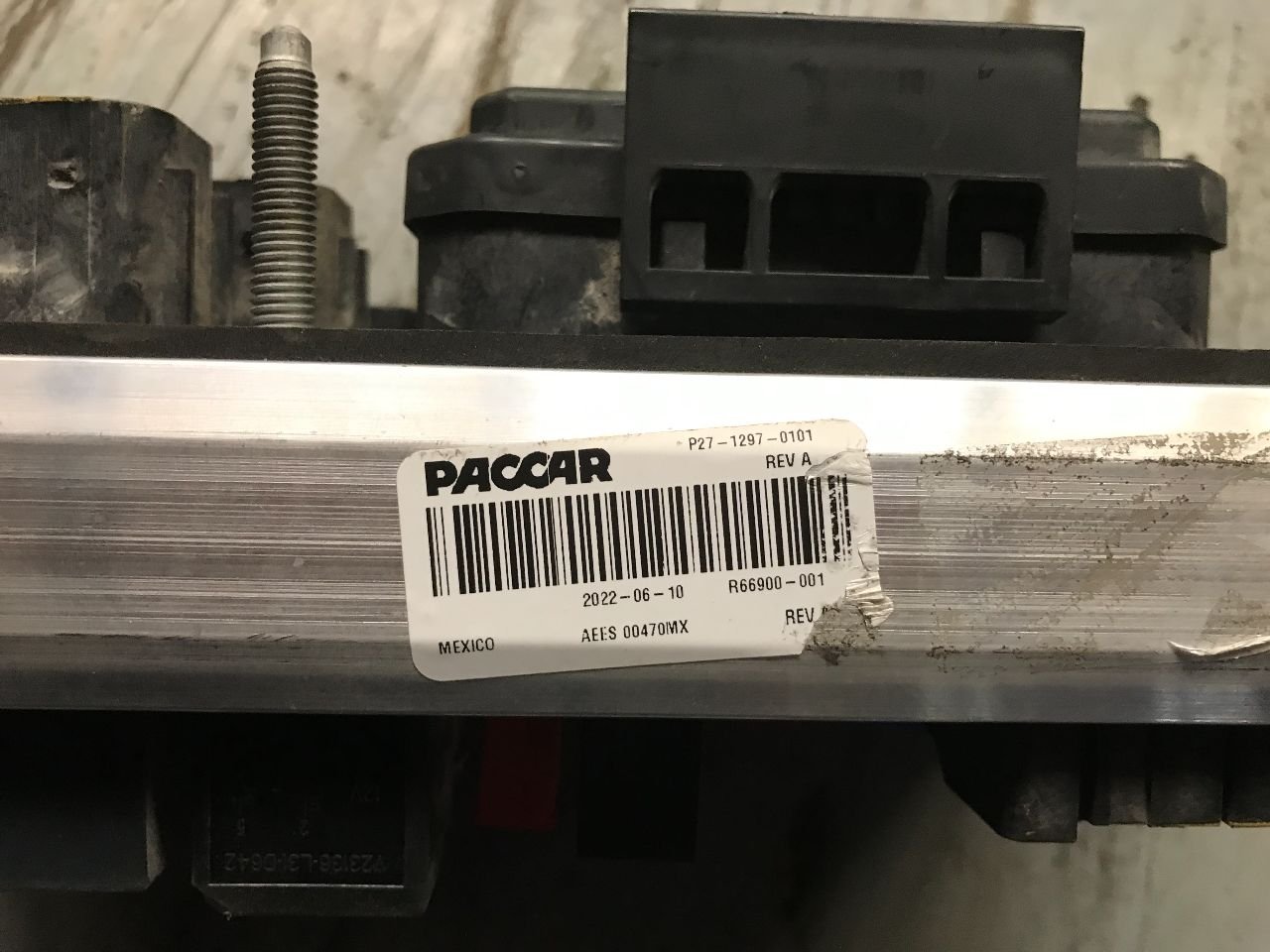 P27-1297-0101 | Peterbilt 567 Fuse Box for Sale