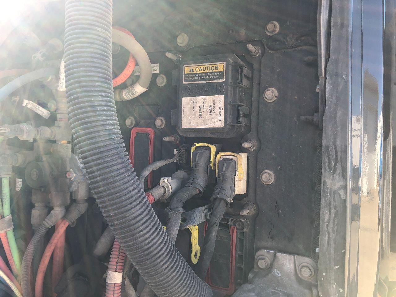 S53-1353-111 | Peterbilt 579 Fuse Box for Sale