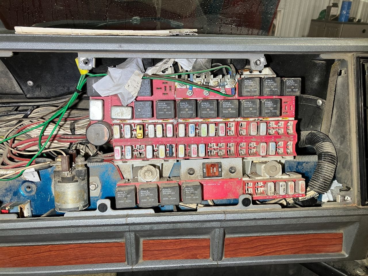 Mack CH600 Fuse Box for Sale