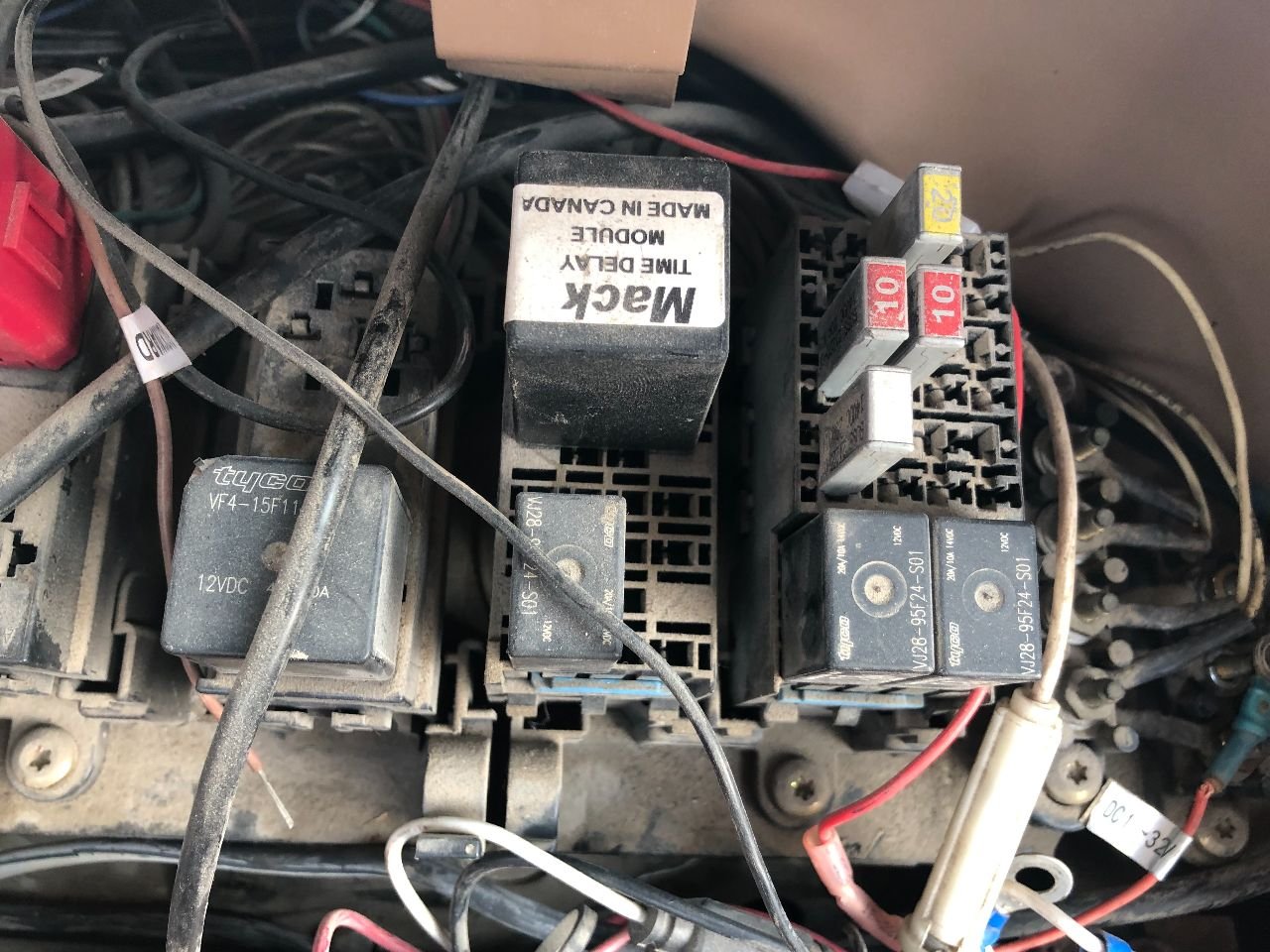 Mack CV GRANITE Fuse Box for Sale