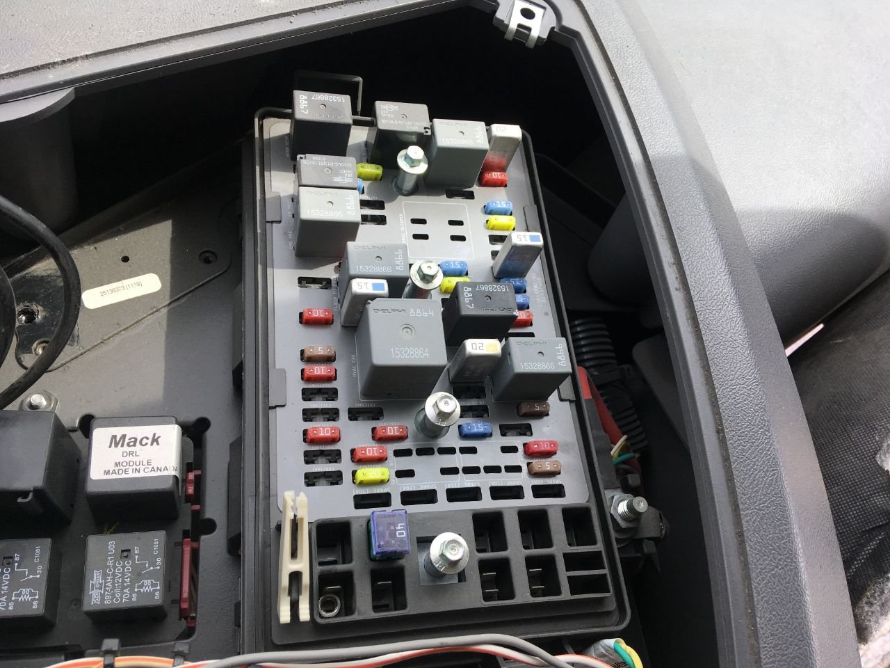 82437409 | Mack CXU Fuse Box for Sale
