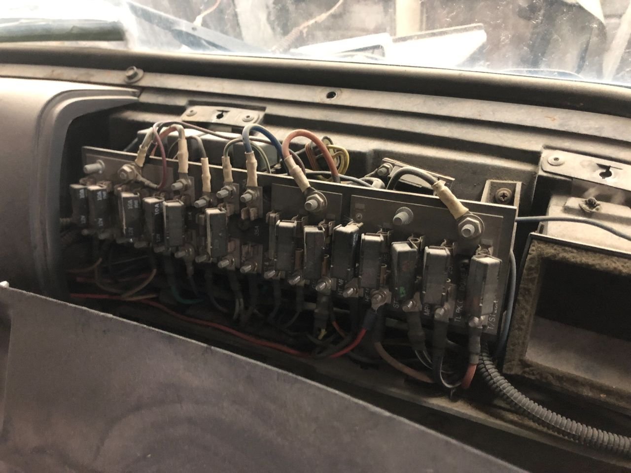 Ford LTLA9000 Fuse Box for Sale
