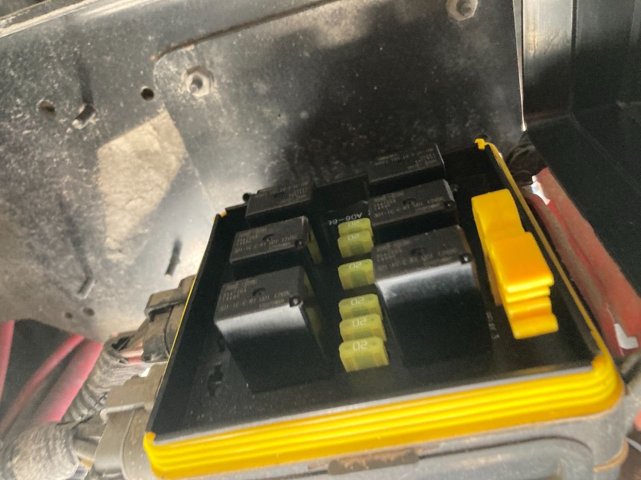 A06-66808-000 | Freightliner M2 106 Fuse Box for Sale